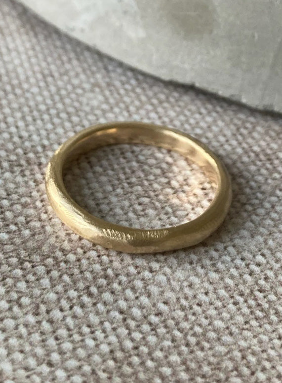 Rings – Morning Mr Magpie